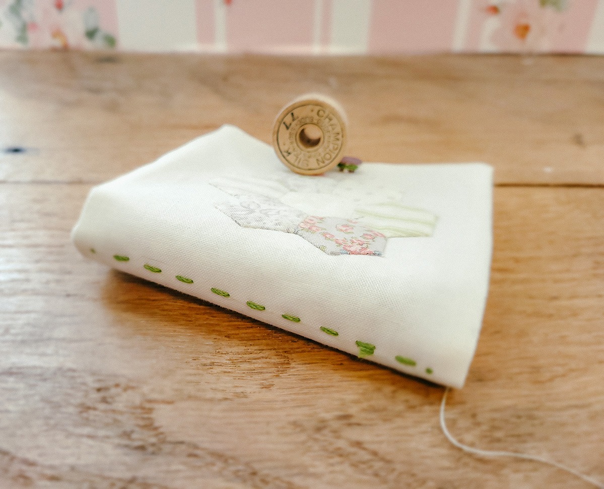 Violet Vale Needlebook Tutorial - Brambleberry Meadow